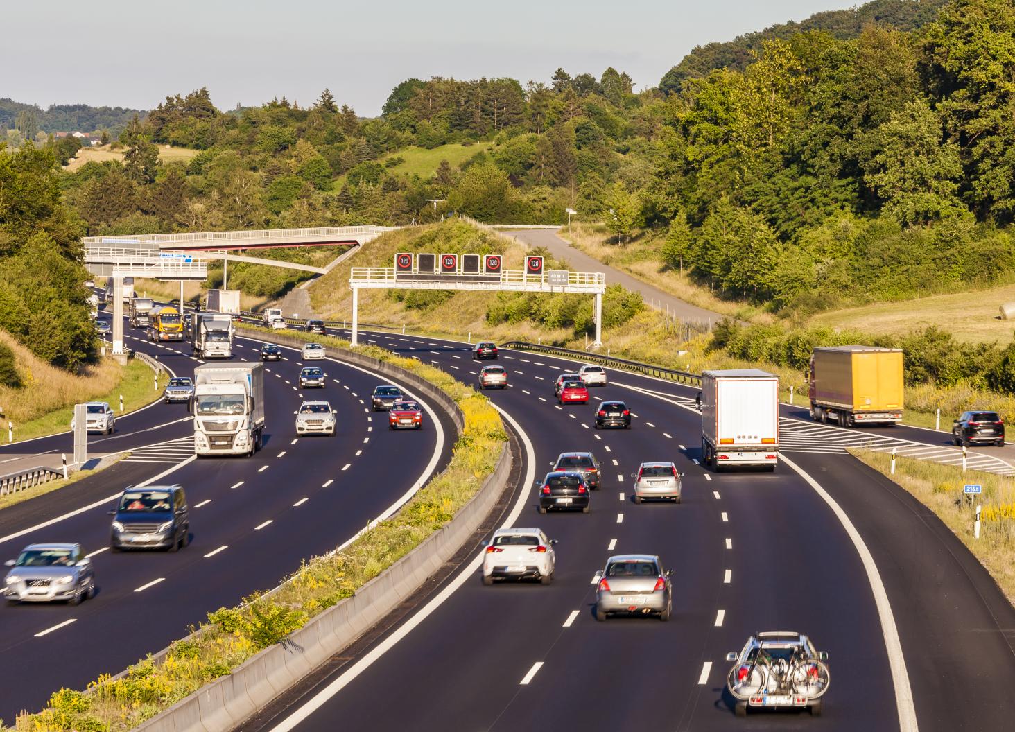 Decarbonisation | IRU | World Road Transport Organisation